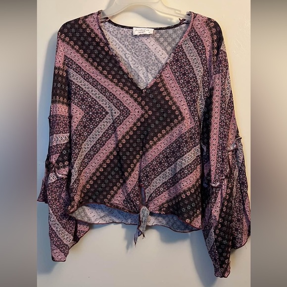 lavender field | Tops | Lavender Field Flare Arm Top | Poshmark